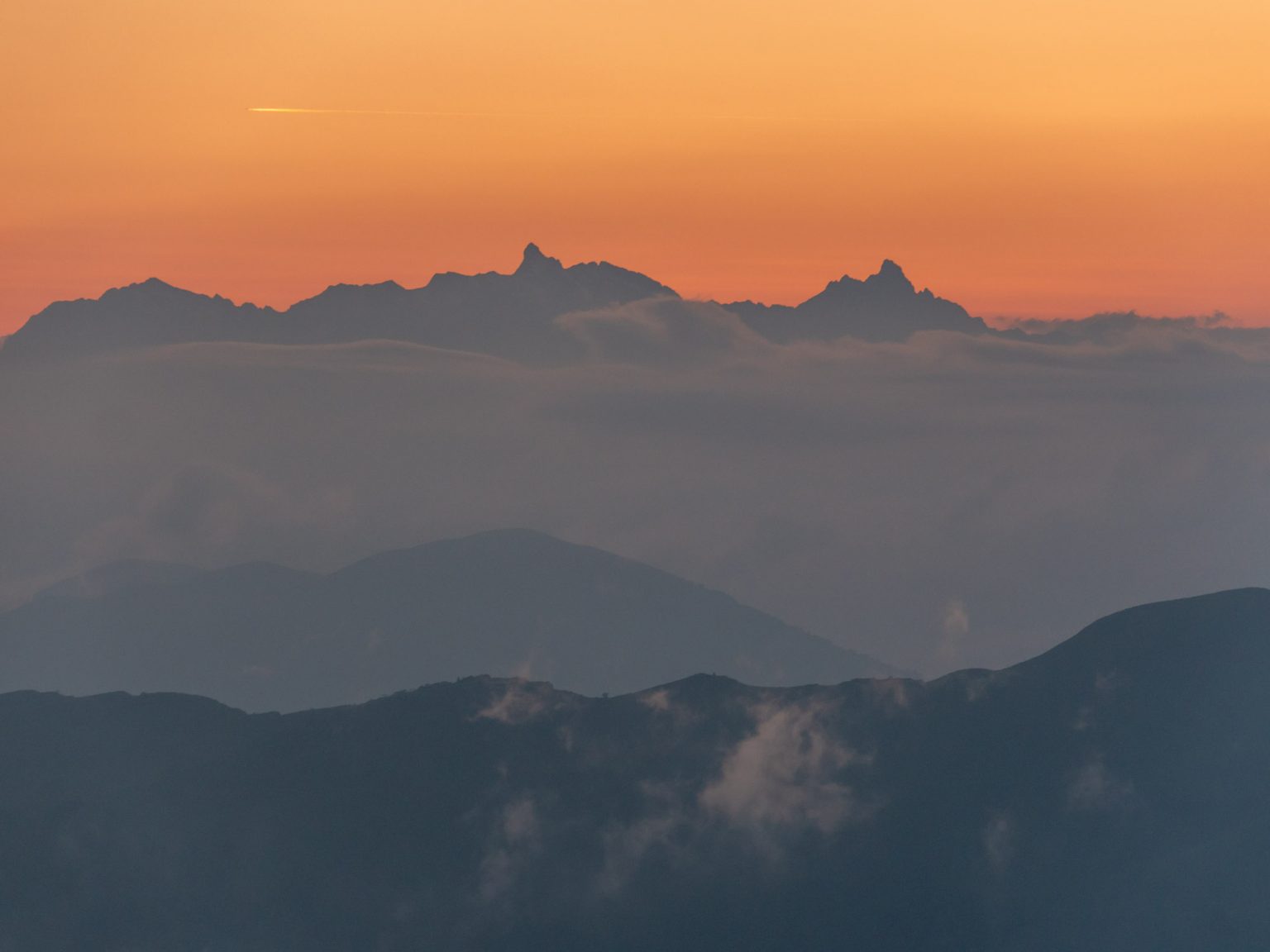 De exacte positie van de zon bij opkomst en ondergang - Photographe